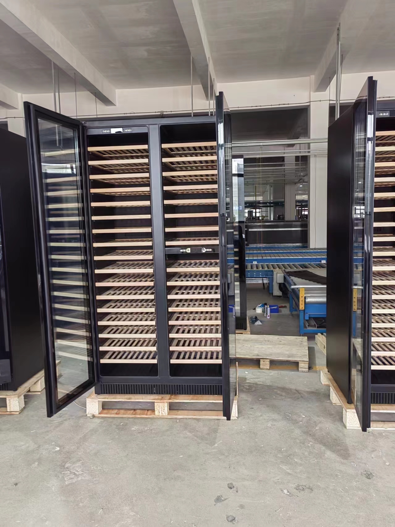 Wine Cooler vs. Regular Refrigerator: What You Need for Proper Wine Storage