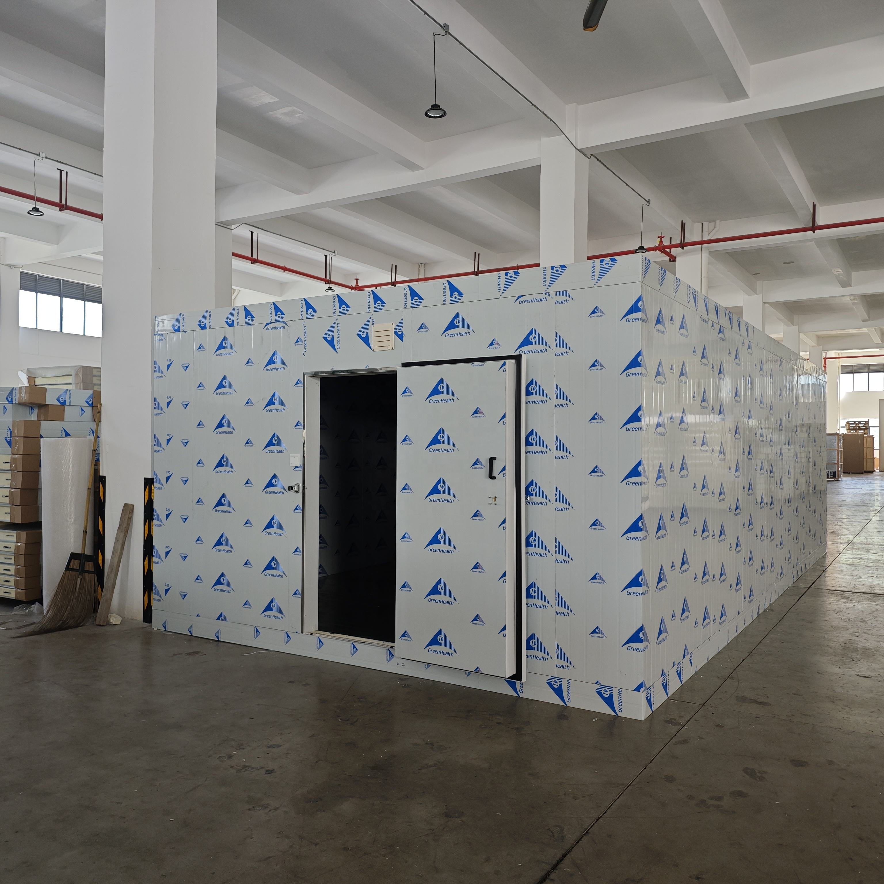 Guagnzhou Commercial Walk In Chamber Cold Storage Cooler Refrigerator ...